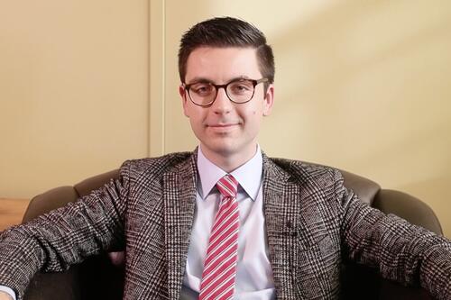 VIDEO: TikTok Witches Conjure Ancient Identity | SUNY Geneseo